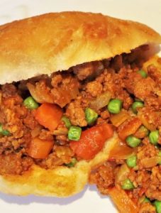 Curried Mince and Vetkoek - yummy South African recipe. - Write to Inspire